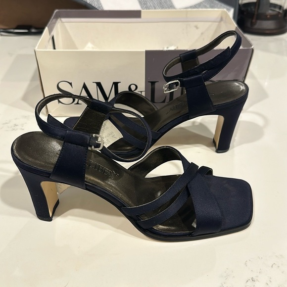 Sam & Libby | Shoes | Sam Libby Navy Heels | Poshmark